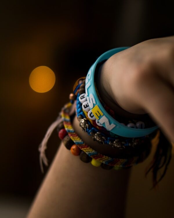 10 Creative Bracelet Color Combinations To Try - OOAK